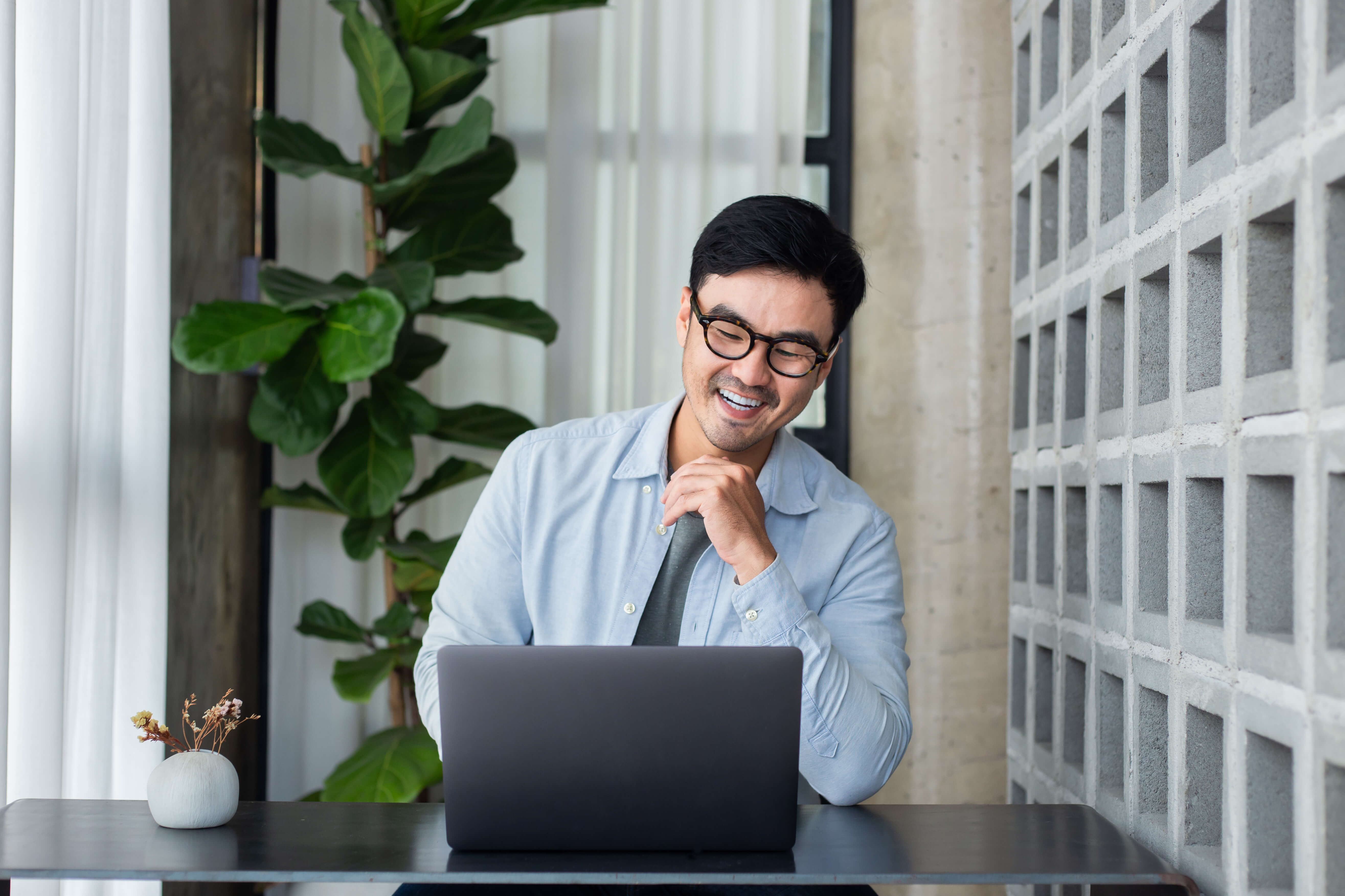 Why Startup Founders Love Banking Digitally - Grasshopper